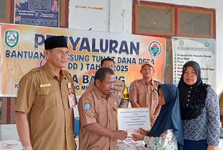 Desa Bayung Salurkan BLT-DD Triwulan Pertama kepada Dua KPM - Sinarfakta.com