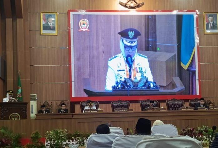 Rapat Paripurna Dalam Rangka Mendengarkan Pidato Pertama Bupati Musi Rawas Terpilih Periode 2025 ...